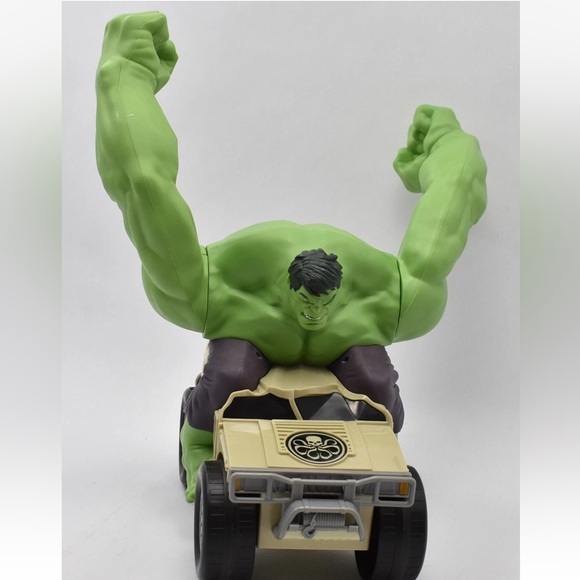 Marvel | Toys | Marvel Avengers Remote Control Hulk Smash Vehicle ...